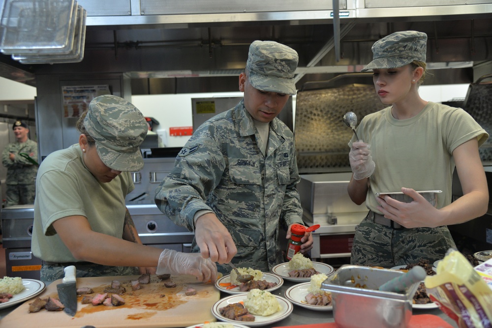 DVIDS - News - Fourth quarter Warrior Chef competition