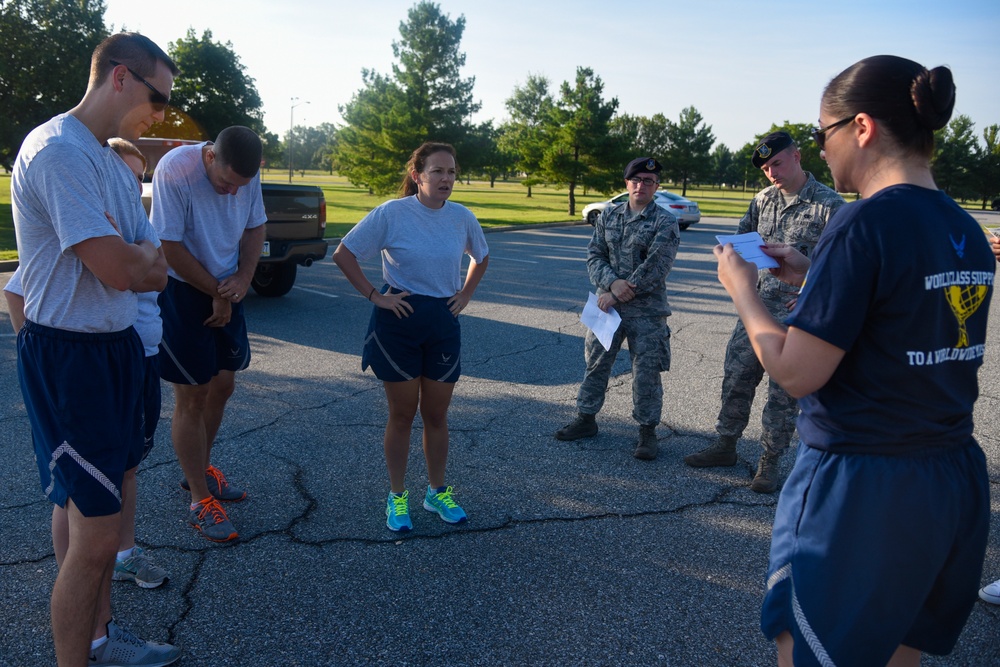 DVIDS - Images - Women’s Equality Day fun run [Image 2 of 3]