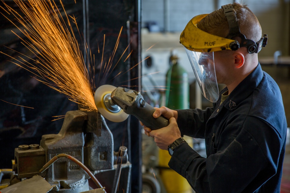 DVIDS - News - Marine Recieves 2015 GOMA Award