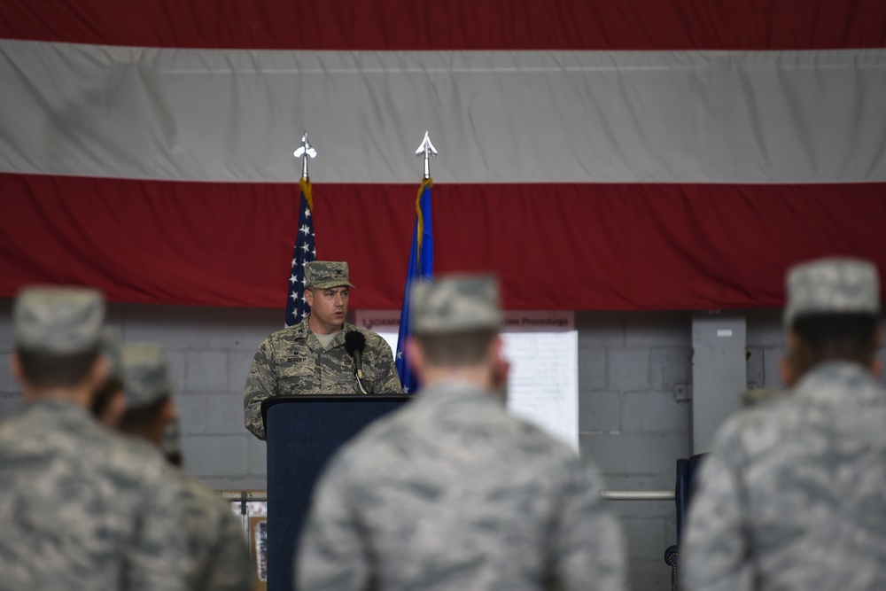 DVIDS - Images - Broyles assumes command of 1st SOAMXS [Image 4 of 7]