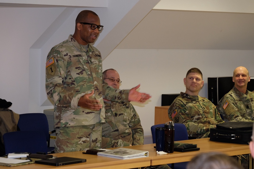 DVIDS - Images - 7th MSC CSM hosts senior enlisted leadership forum ...