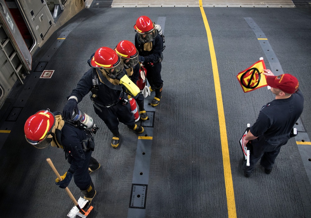 DVIDS - Images - Class Bravo fire drill aboard USS Bonhomme Richard ...