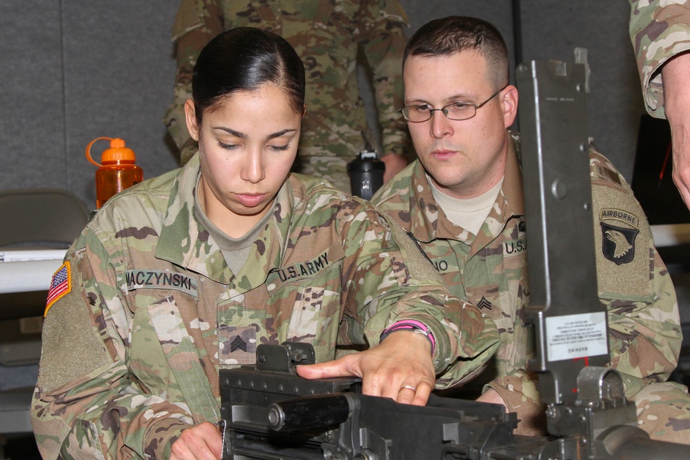 DVIDS - Images - NCOs sharpen tactical skills [Image 1 of 2]