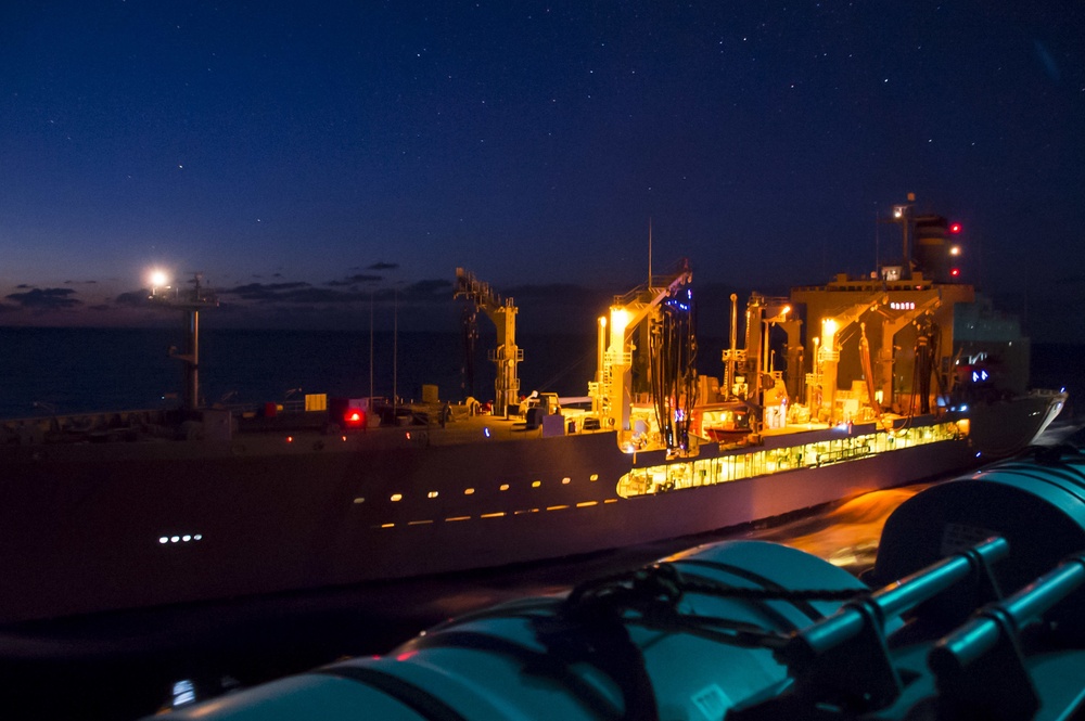 DVIDS - Images - USS Bonhomme Richard (LHD 6) Night Replenishment at ...