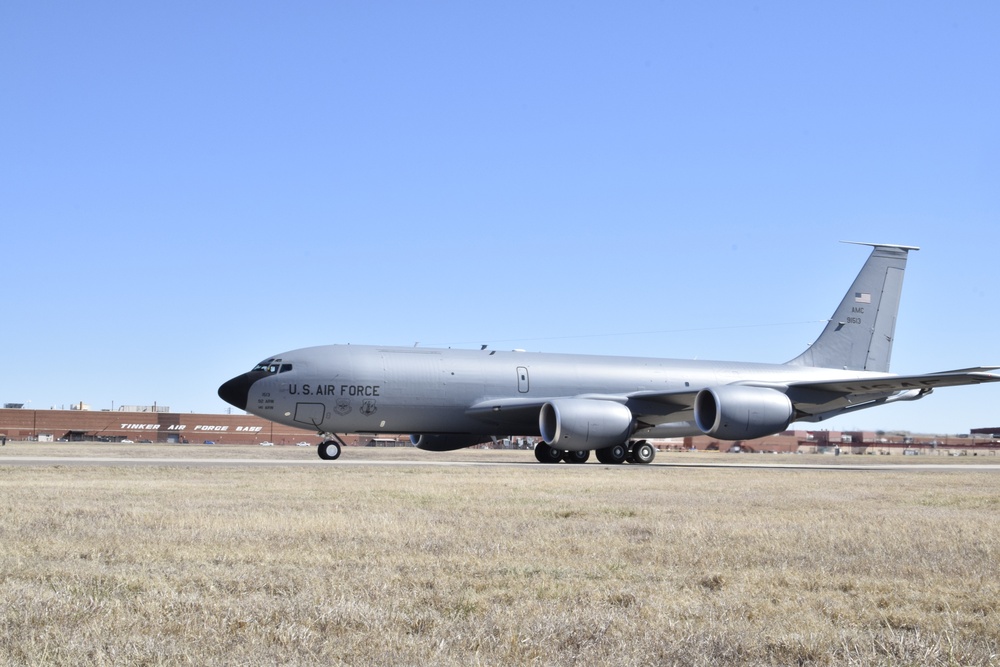 DVIDS - Images - KC-135R Stratotanker taxis for test flight after ...