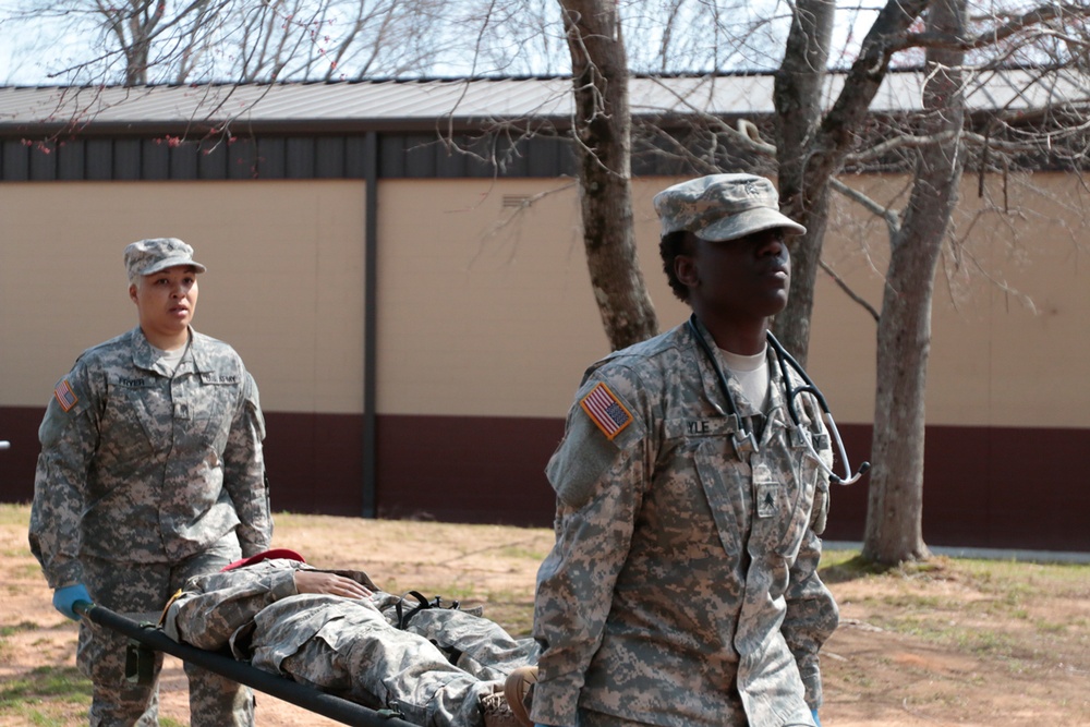 DVIDS - Images - Litter Evacuation [Image 9 of 11]