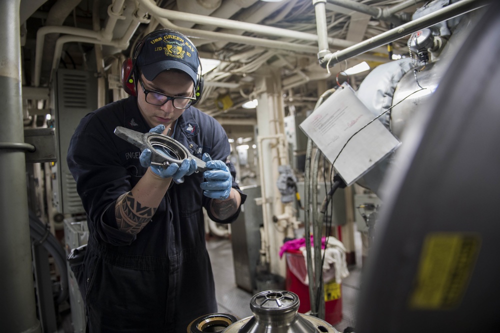 DVIDS - Images - USS Green Bay Engineering [Image 5 of 6]