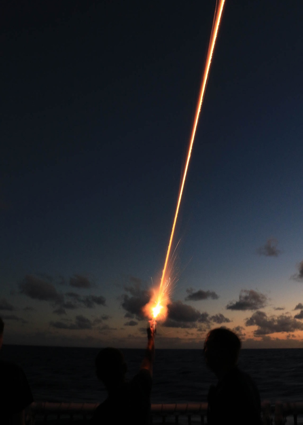 DVIDS - Images - 170305-G-G0200-002 Munro flare training [Image 2 of 2]