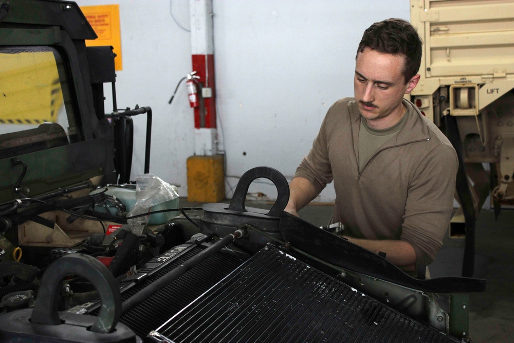 DVIDS - News - New York National Guard prepare vehicles for Exercise ...