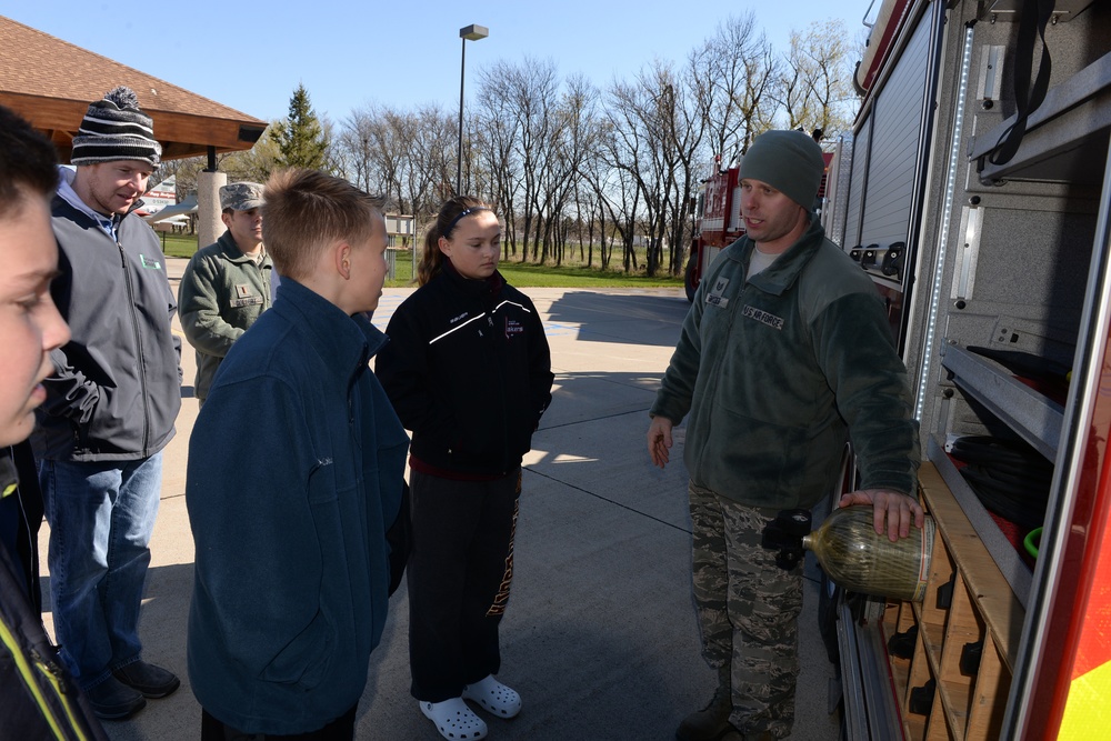 DVIDS - Images - 119th Wing host elementary school students for base ...