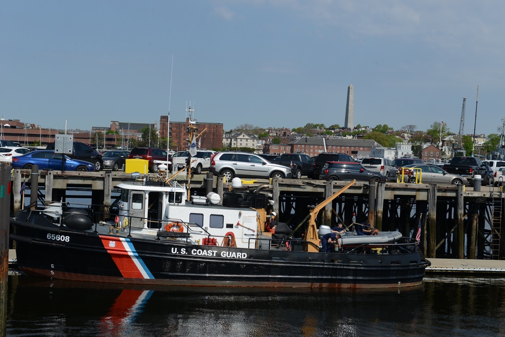 DVIDS - Images - Coast Guard Cutter Pendant in Boston Harbor