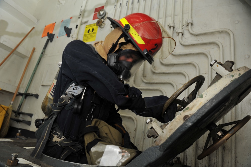DVIDS - Images - Damage Control Drill aboard USS Wasp [Image 2 of 2]