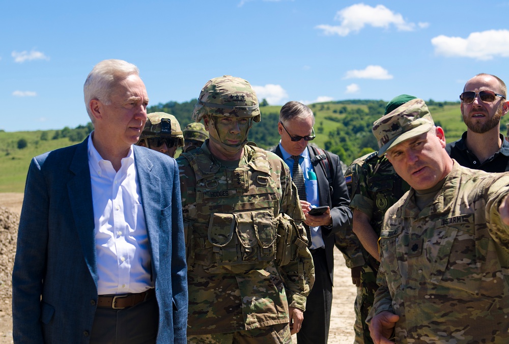 DVIDS - Images - Distinguished Visitors observe Multinational Engineer Capabilities during ...