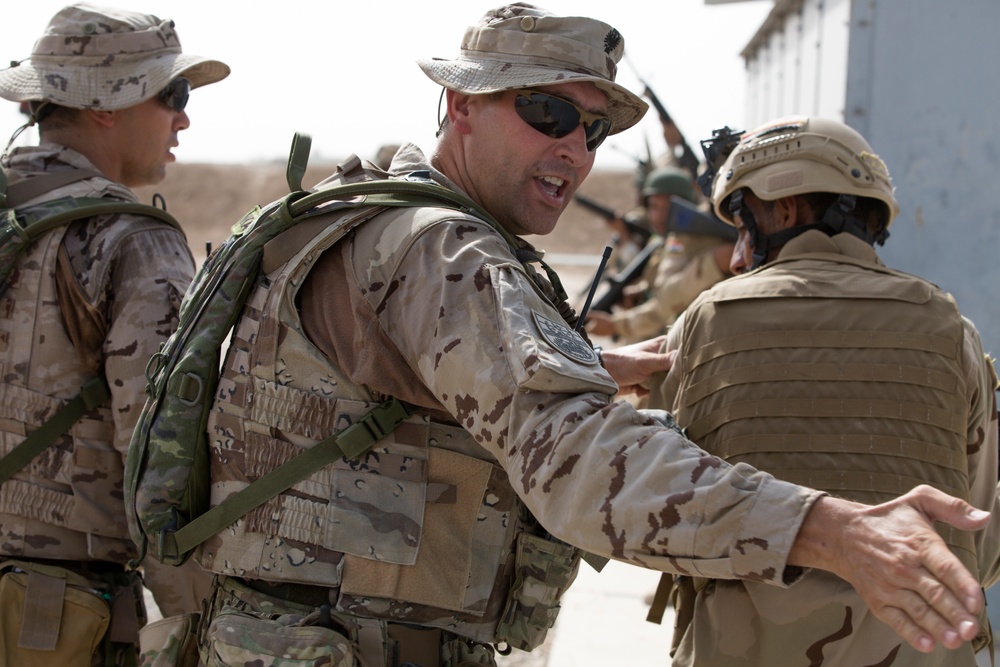 DVIDS - Images - Spanish Lt. Gen. Martinez visits Besmaya Range Complex ...