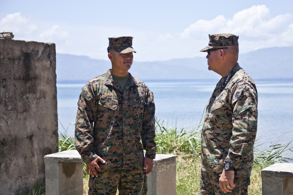 DVIDS - Images - The Commandant, Sgt. Maj. of the Marine Corps visit the Marines of SPMAGTF-SC ...
