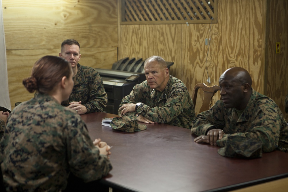 DVIDS - Images - The Commandant, Sgt. Maj. of the Marine Corps visit the Marines of SPMAGTF-SC ...
