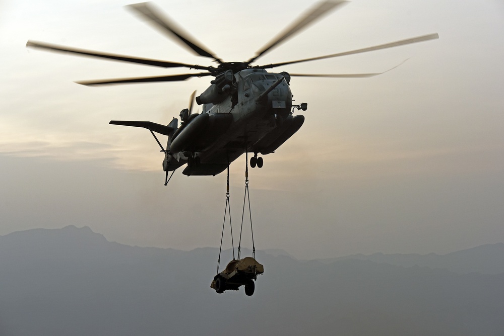 DVIDS - Images - Alligator Dagger Flight Ops aboard USS San Diego