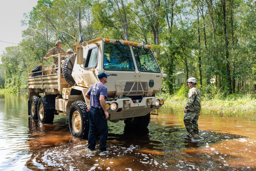 DVIDS - Images - High Water Rescue [Image 4 of 5]