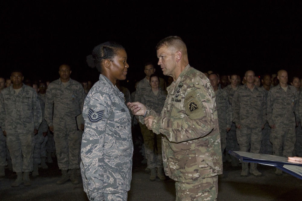 DVIDS - Images - Lt. Gen. Buchanan Pins JSAM onto Airman [Image 3 of 4]