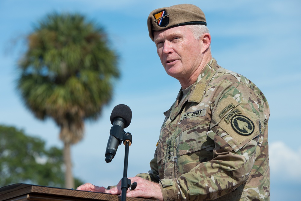 DVIDS - Images - Gen. Thomas Delivers Veterans Day Speech [Image 2 of 7]