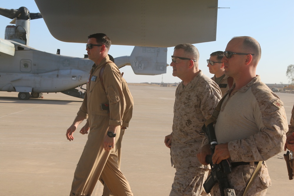 DVIDS - Images - MARINE BRASS VISITS Q-WEST [Image 1 of 4]