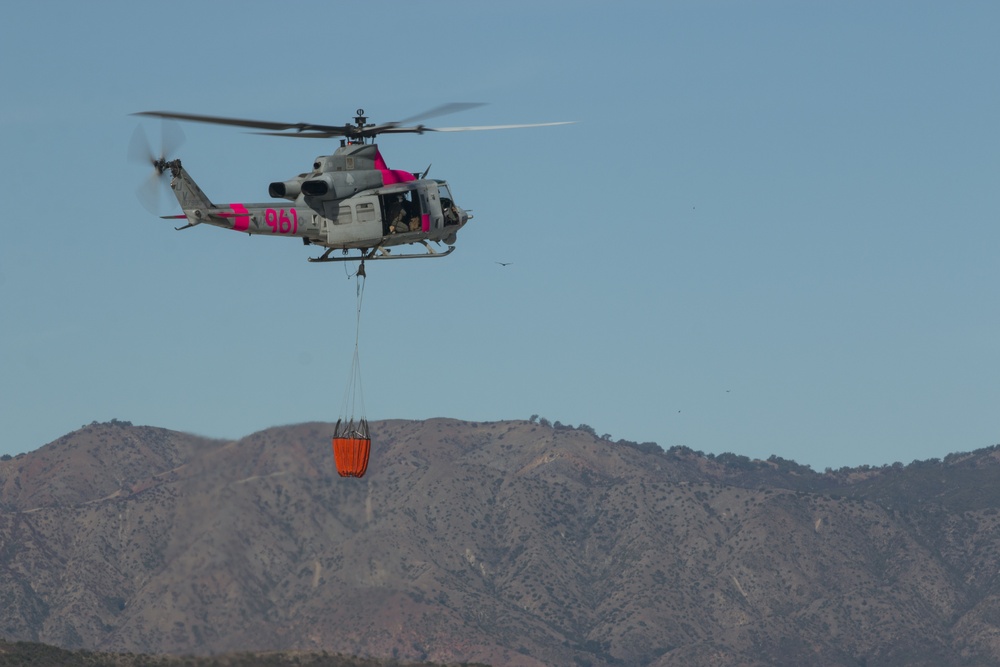 DVIDS - Images - Marine Aircraft Helicopters Support Fires in San Diego ...