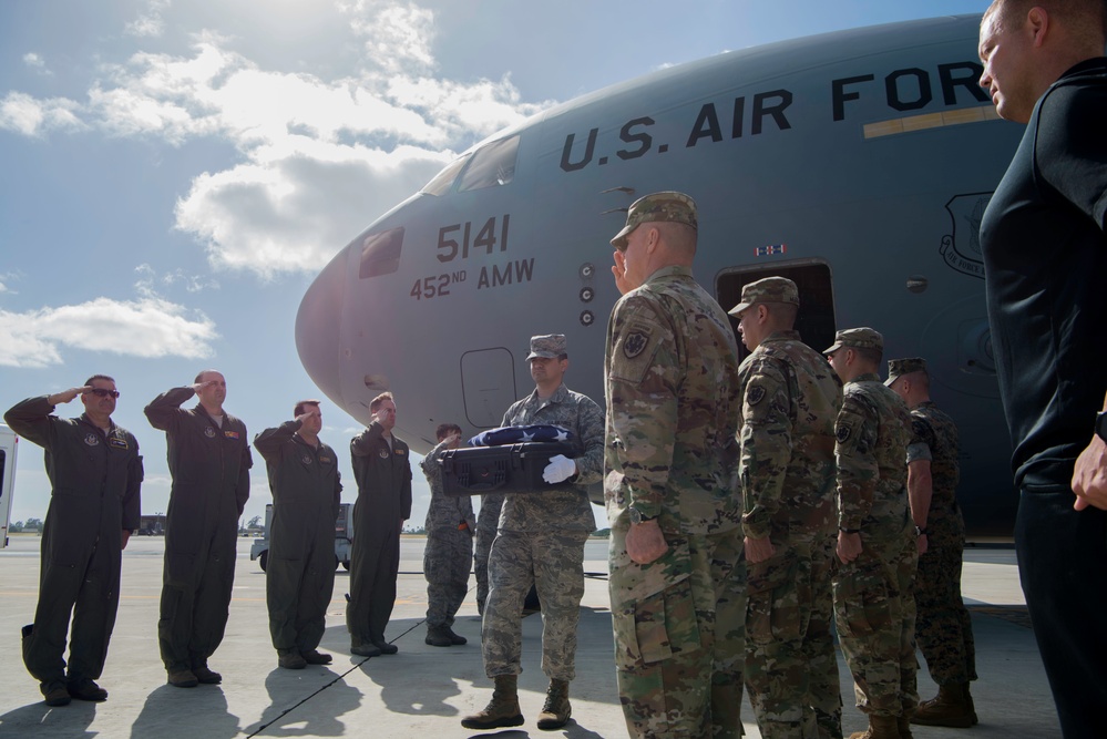 DVIDS - Images - Solemn Movement for DPAA 18-1VN Joint Field Activity [Image 2 of 5]