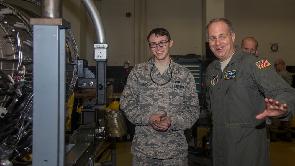 DVIDS - Images - Propulsion Airmen meet USFJ commander [Image 1 of 8]
