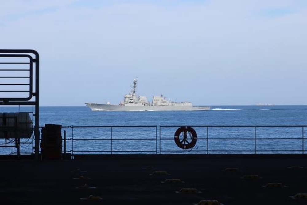 DVIDS - Images - Underway aboard USS Lewis B. Puller (ESB-3) [Image 2 of 3]