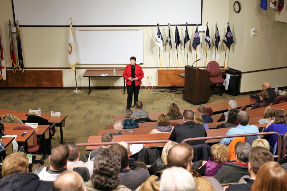 DVIDS - Images - IMCOM-Readiness director makes official visit to Fort ...