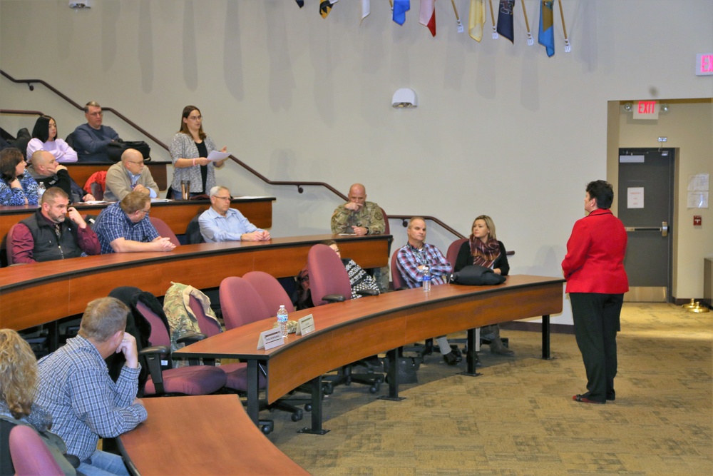 DVIDS - Images - IMCOM-Readiness director makes official visit to Fort ...