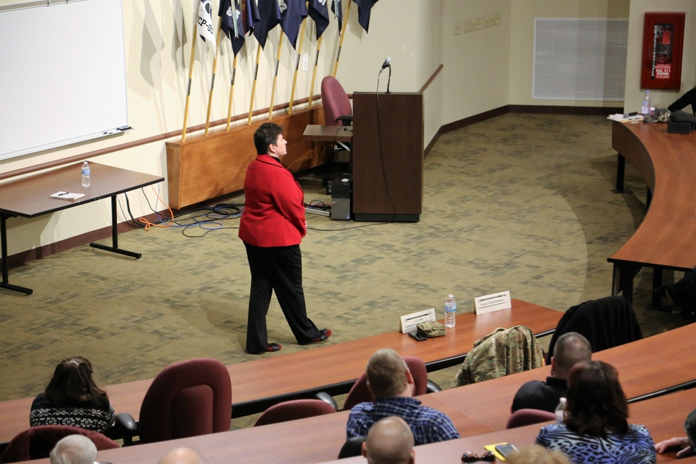 DVIDS - Images - IMCOM-Readiness director makes 2nd official visit to ...