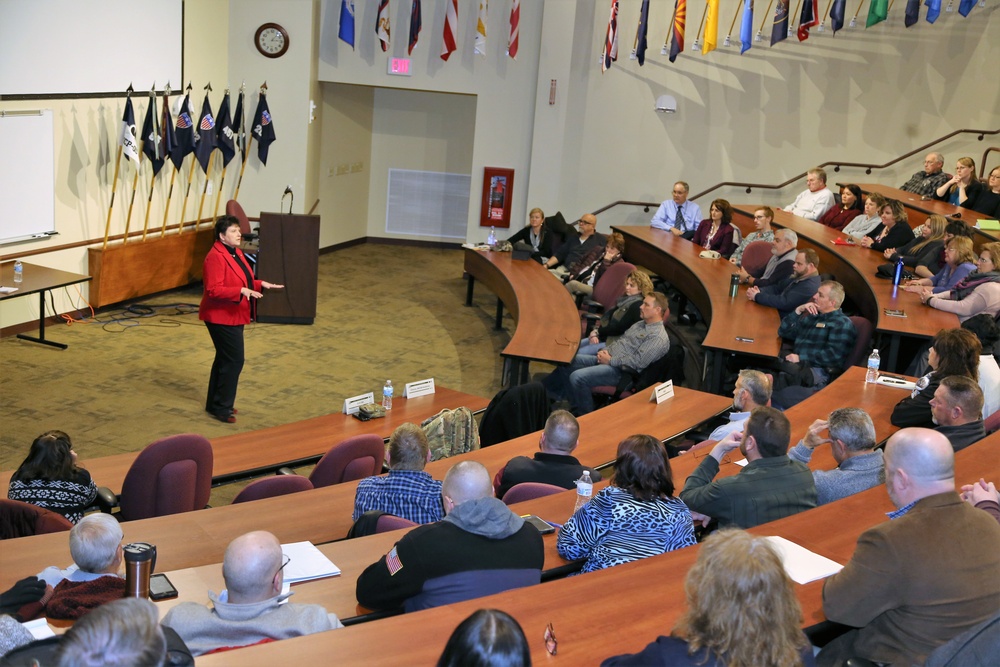 DVIDS - Images - IMCOM-Readiness director makes 2nd official visit to ...