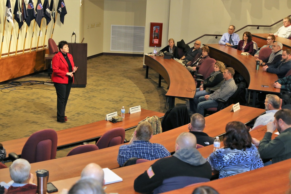 DVIDS - Images - IMCOM-Readiness director makes 2nd official visit to ...