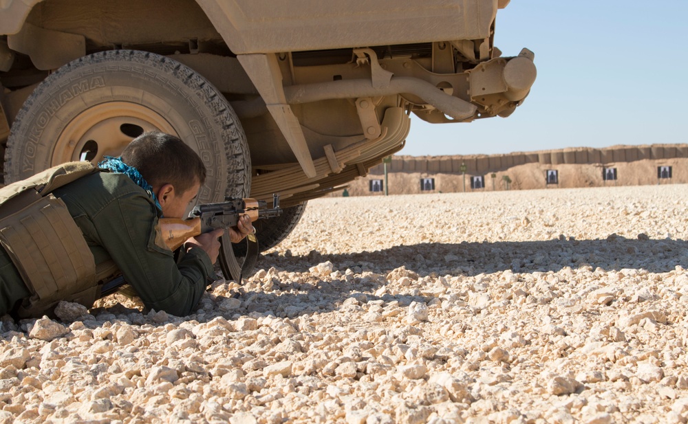 DVIDS - Images - Raqqa Internal Security Force QRF Training [Image 4 of 11]
