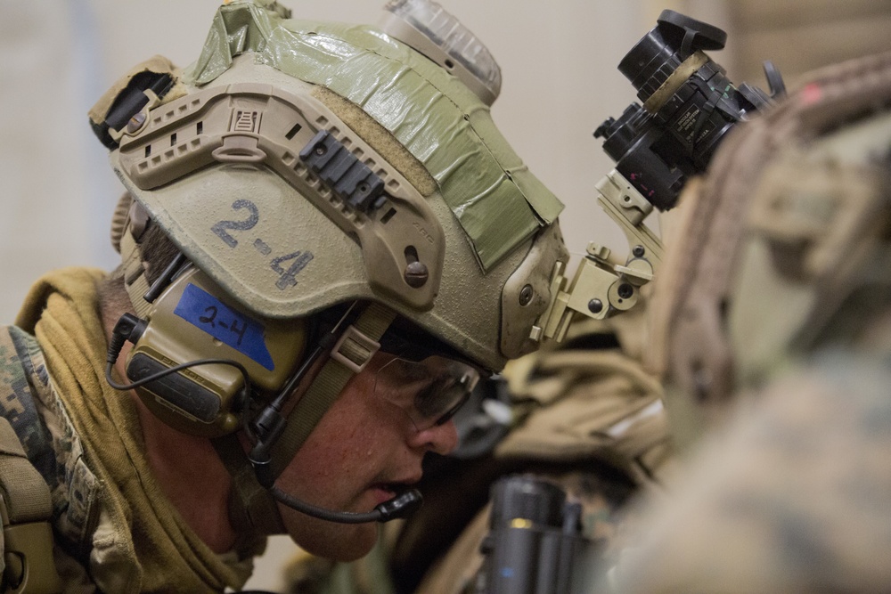 DVIDS - Images - Force Recon conducts final raid in Guam during RUTEX ...