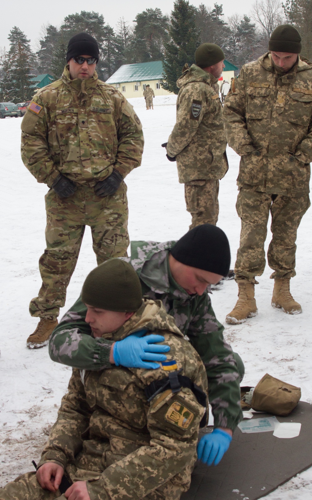 DVIDS - Images - JMTG-U Medics Observe Ukrainian First-Aid Training ...