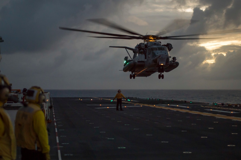 DVIDS - Images - USS Bonhomme Richard (LHD 6) night flight operations ...