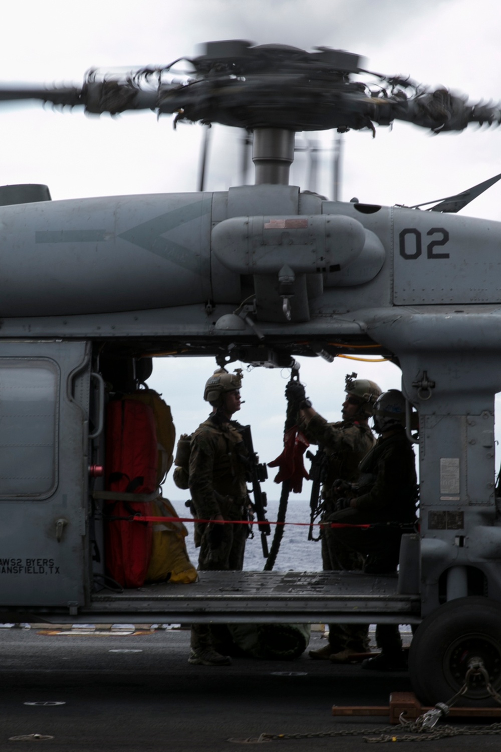 DVIDS - Images - Recon Marines fast rope from an MH-60S aboard the USS ...