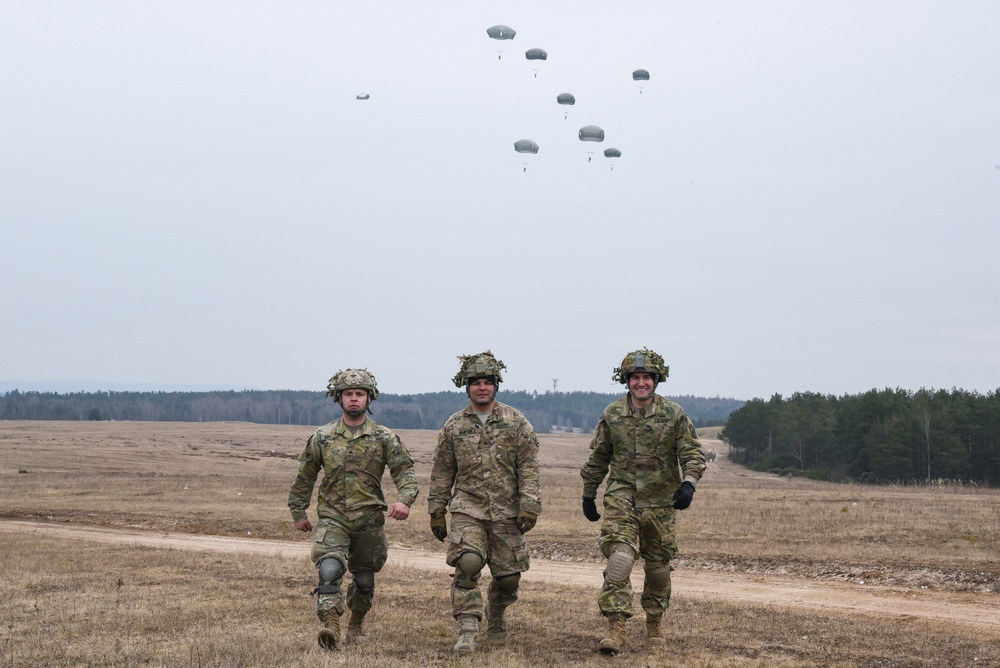 DVIDS - Images - 173rd AB Chinook jump at Grafenwoehr [Image 20 of 20]