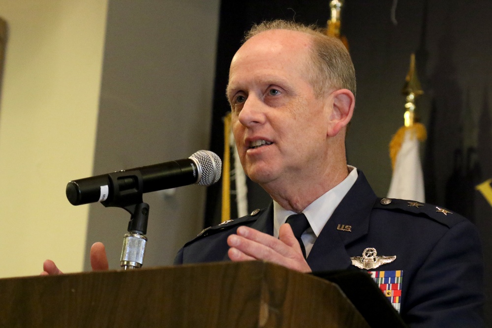DVIDS - News - Wisconsin’s adjutant general joins Gov. Scott Walker in ...
