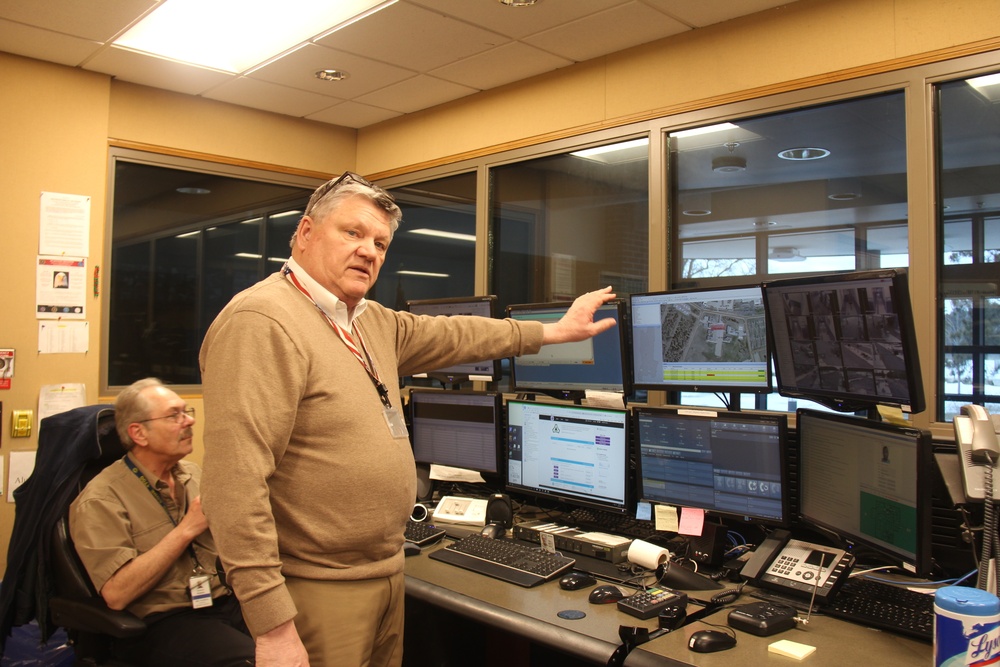DVIDS - Images - Fort McCoy dispatch center operations [Image 7 of 10]