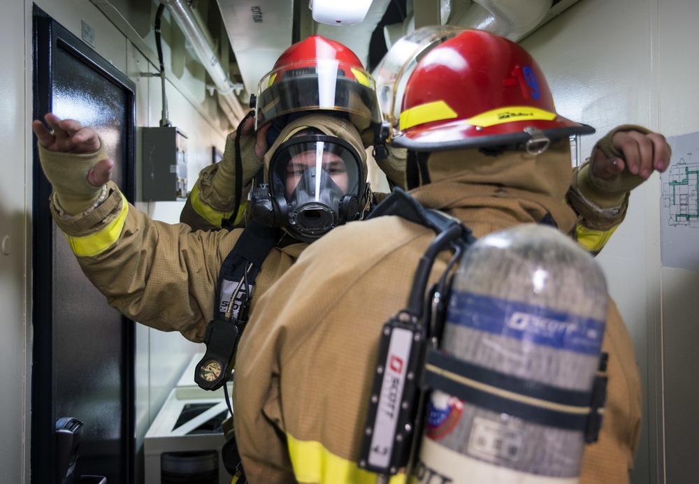 DVIDS - Images - Damage Control drill aboard USS Bonhomme Richard (LHD ...