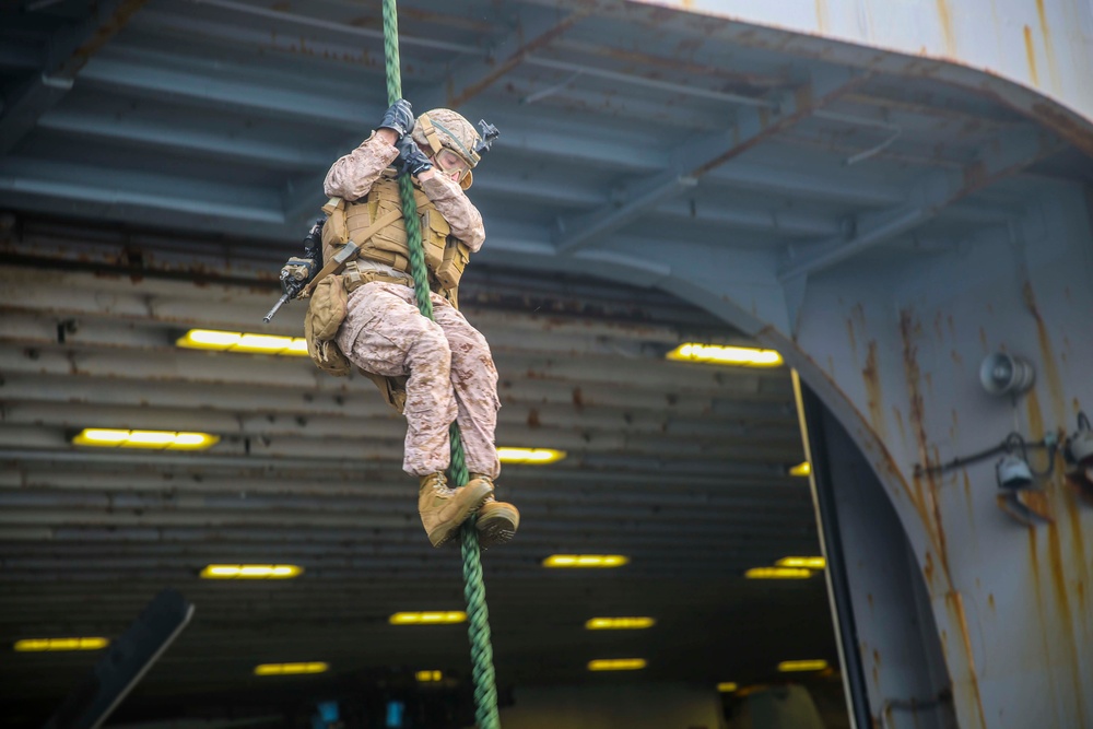 DVIDS - Images - MEU Marines practice fast-roping aboard Iwo Jima ...
