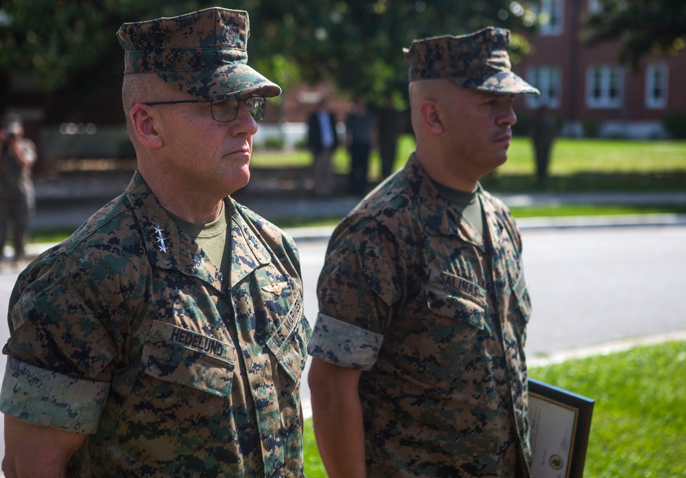 DVIDS - Images - 2nd MEB Relinquish of Command [Image 5 of 7]