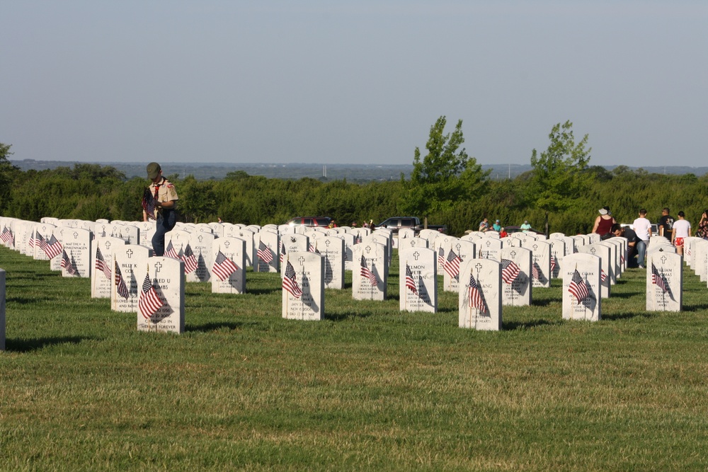 DVIDS - Images - Flag Laying [Image 3 of 3]