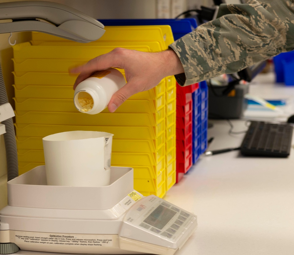 DVIDS - Images - 18th MDG Pharmacy [Image 6 of 21]