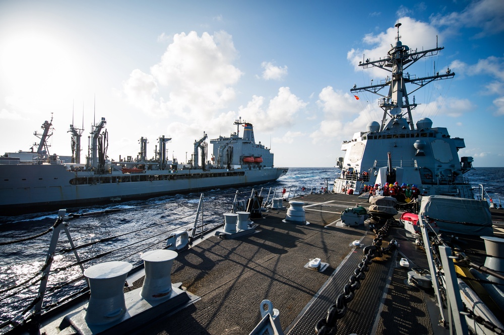 DVIDS - Images - USS Dewey Conducts RAS [Image 3 of 11]