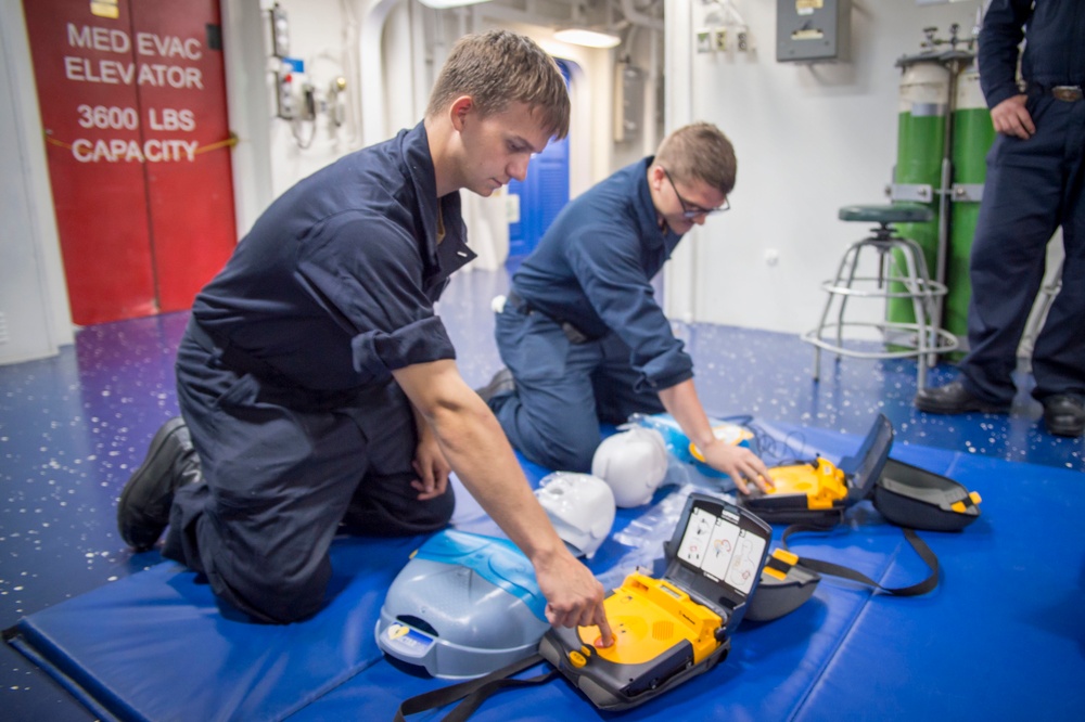 DVIDS - Images - CPR Training aboard USS Bonhomme Richard (LHD 6 ...