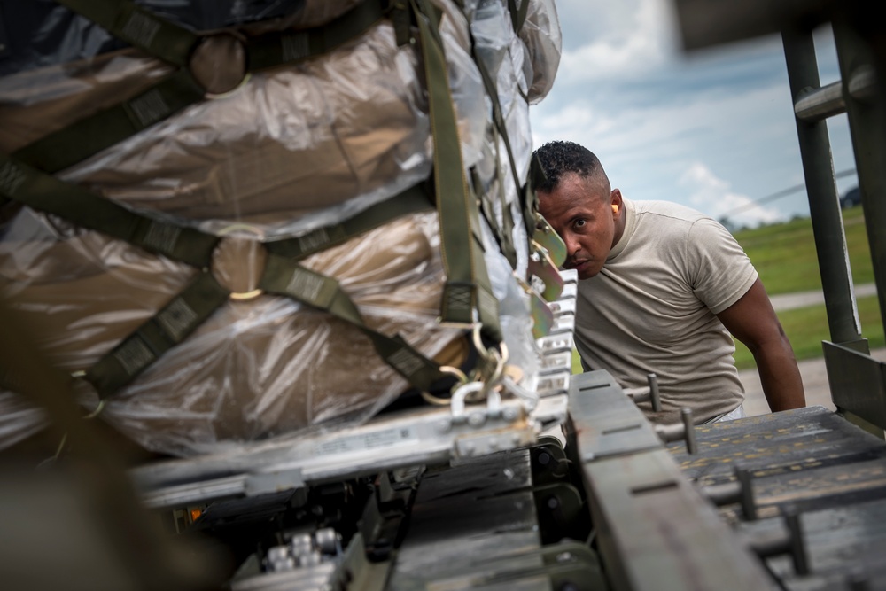 DVIDS - Images - Loadmasters prepare units to deploy [Image 3 of 11]